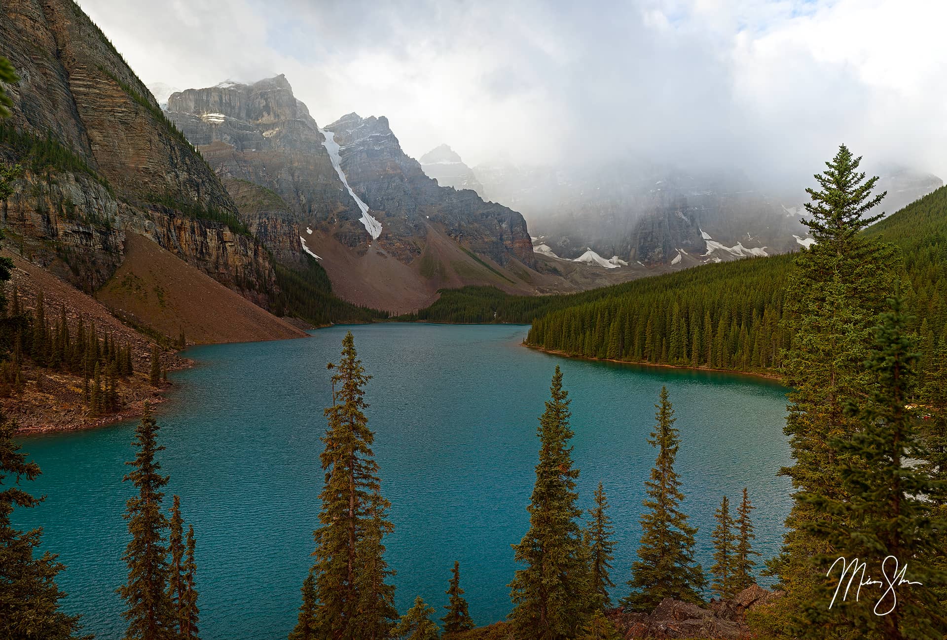 Moraine Lake Clouds | Moraine Lake, Banff National Park, Alberta ...
