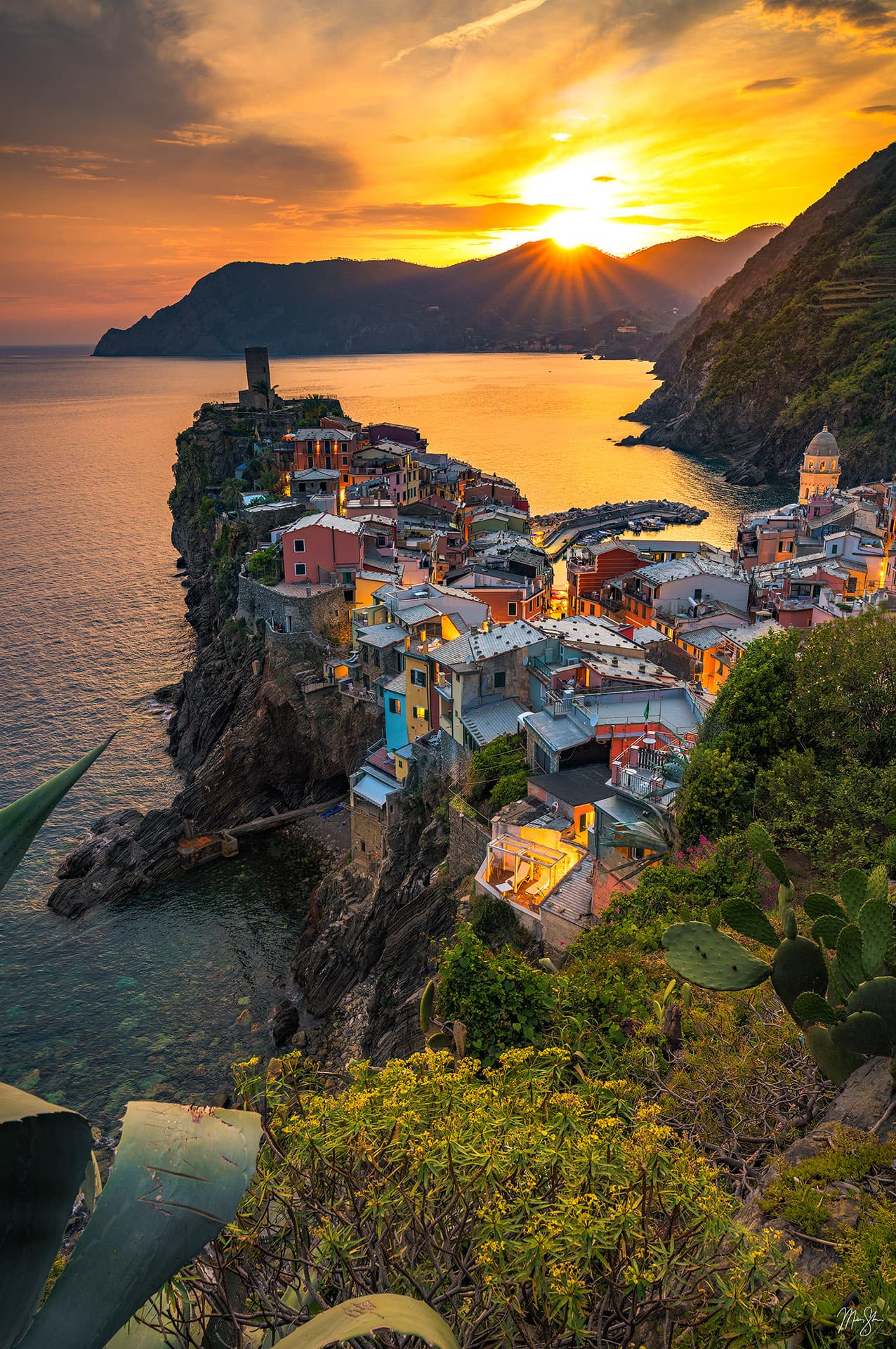 Sunset over Cinque Terre | Vernazza, Cinque Terre, Italy | Mickey ...